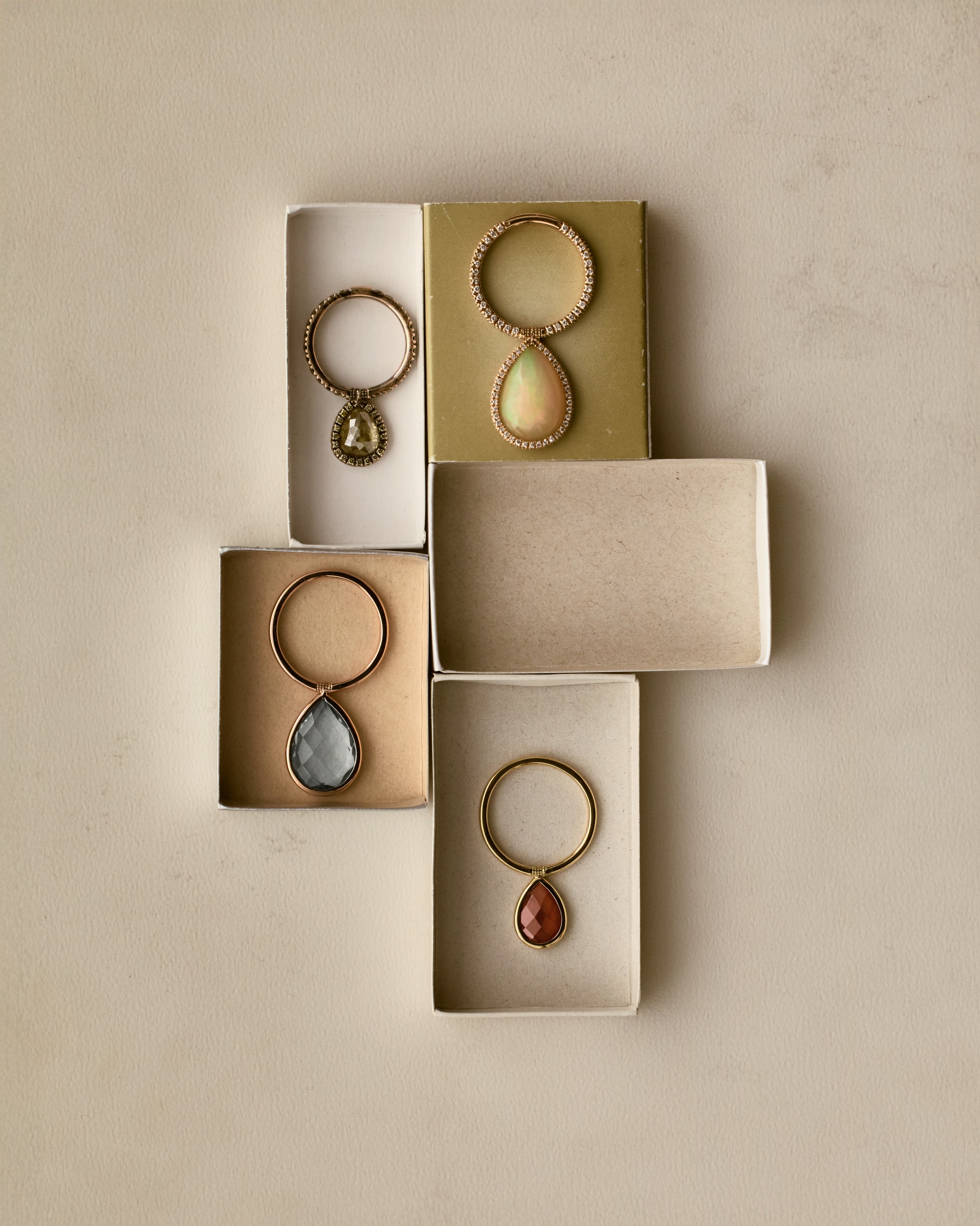 Rings – Nina Runsdorf